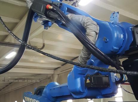 Industrial Robot Yaskawa MA 2010