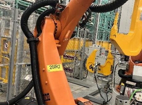 KUKA robot KR240-2 2000 industrijski robot uključujući upravljački ormar 57250