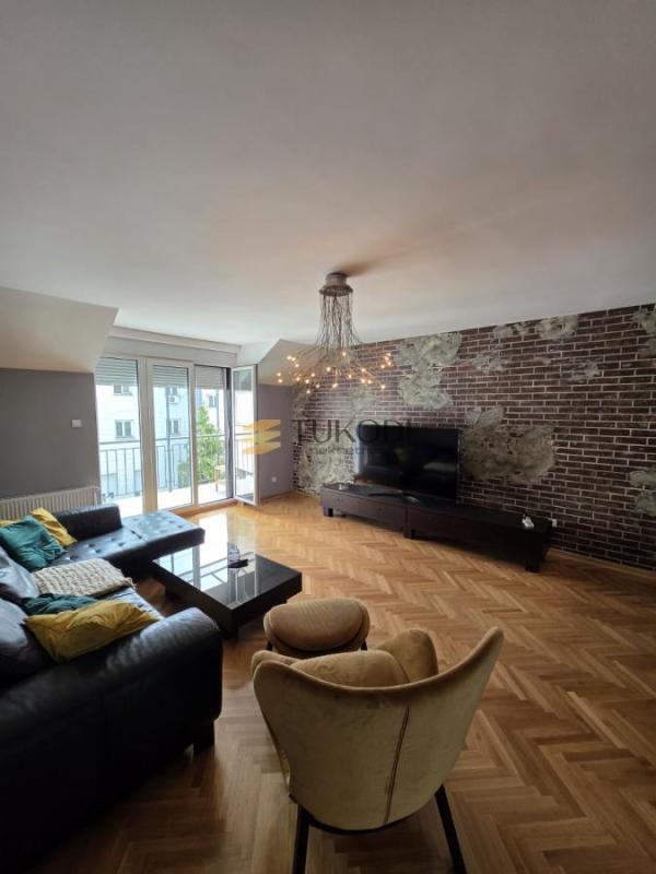 Petosoban stan na prodaju, 156m2, 399.000€