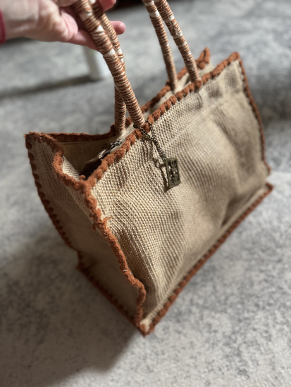 Predobra letnja torba od jute