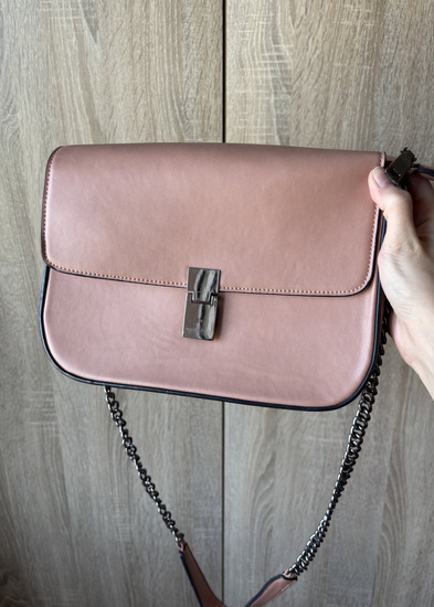 Roze torbica