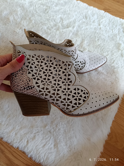 Kozne kaubojke