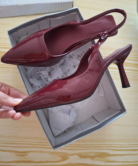 NOVE bordo stikle 8 cm visoke