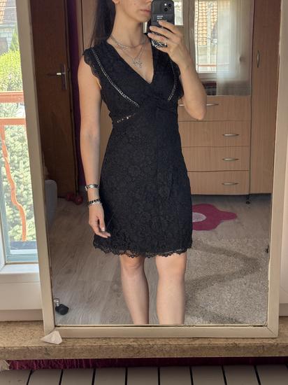 Pinko crna cipkana haljina