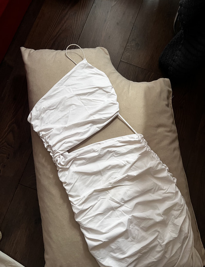 Zara midi haljina