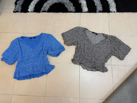 Dve BikBok crop majice original S