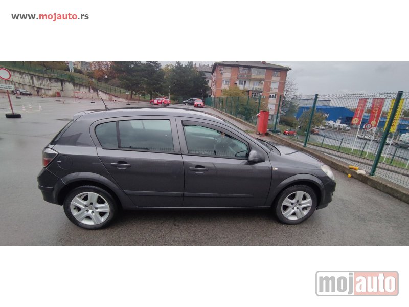 Opel Astra H