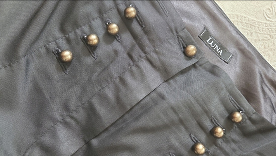 LUNA crne pantalone