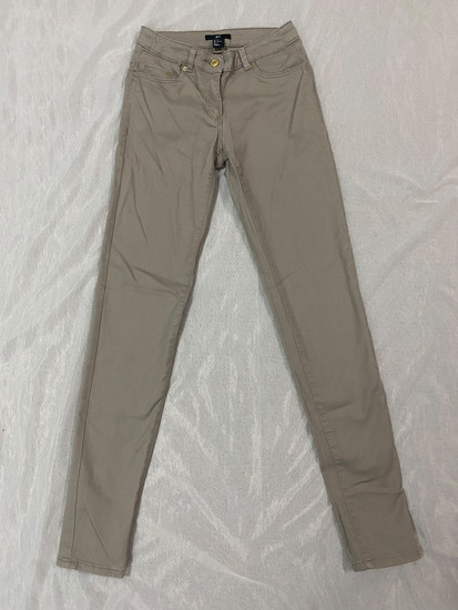 H&M zenske pantalone velicina 34