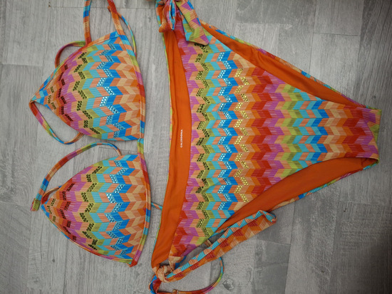 Calzedonia kupaci kostim