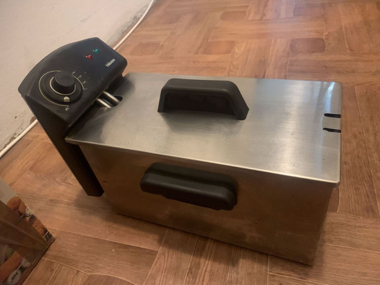 Tristar friteza 3L