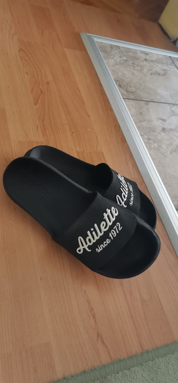 Adidas papuce
