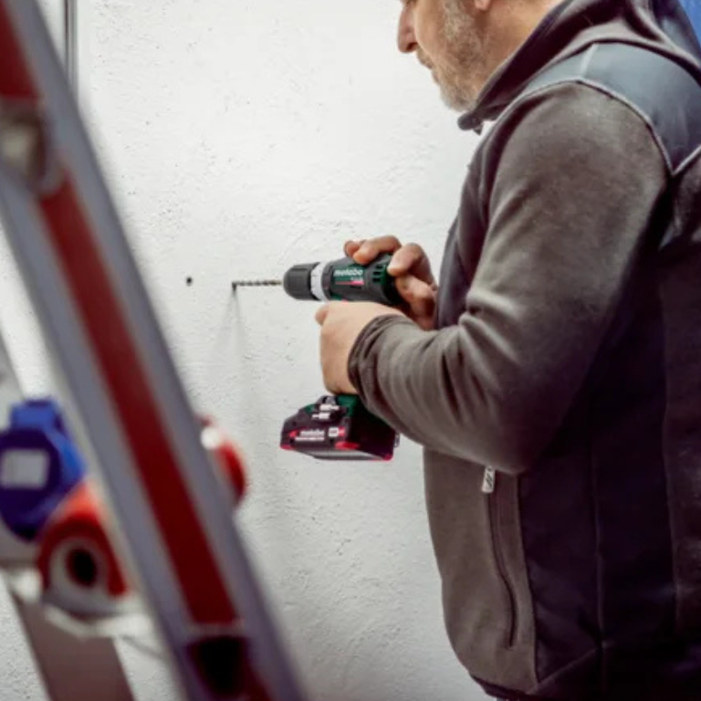 Metabo – Aku kombinovana bušilica SB 18 L BL – 613157500