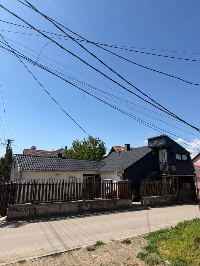 Kuca + 2 lokala u Nisu za 110000 eur