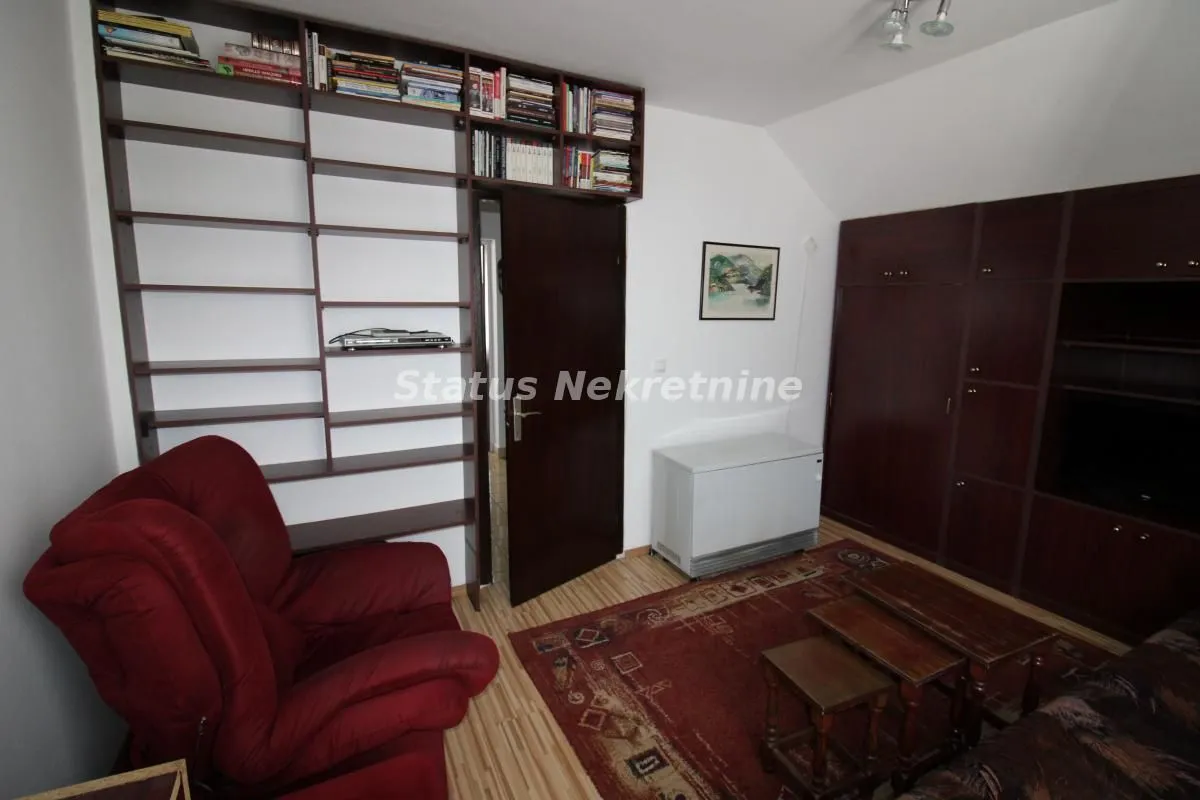 Prodaja, jednosoban stan, 30m², Sremska Kamenica, Petrovaradin