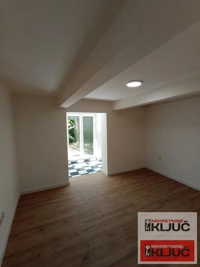 Prodaja, jednosoban stan, 36m², Centar, Novi Sad