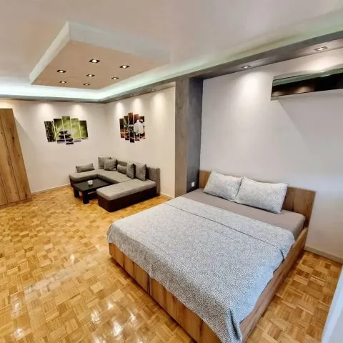 APARTMAN PAKU PLUS