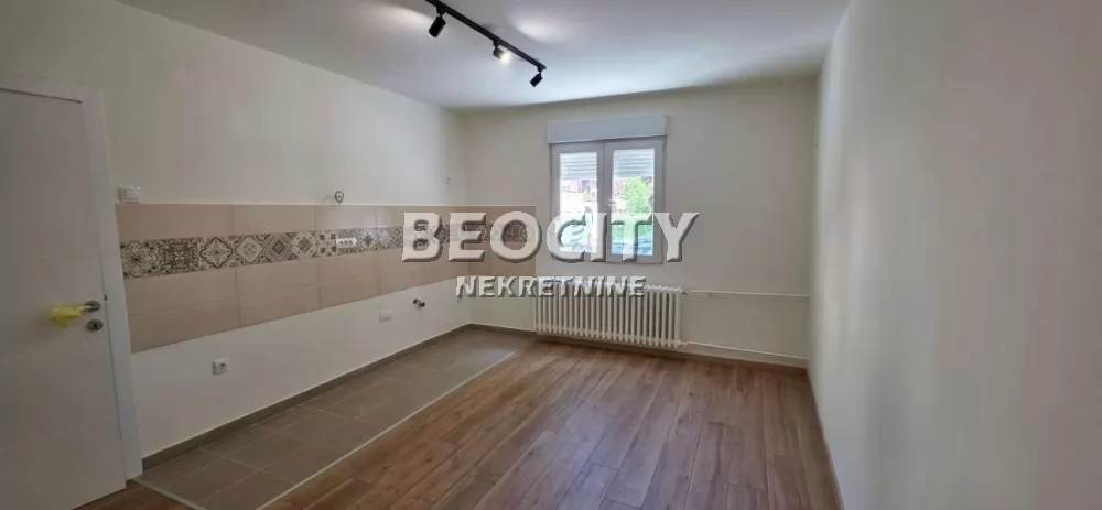 Dvosoban stan, 37 m2, Novi Sad, Bulevar kralja Petra I ID: 133705