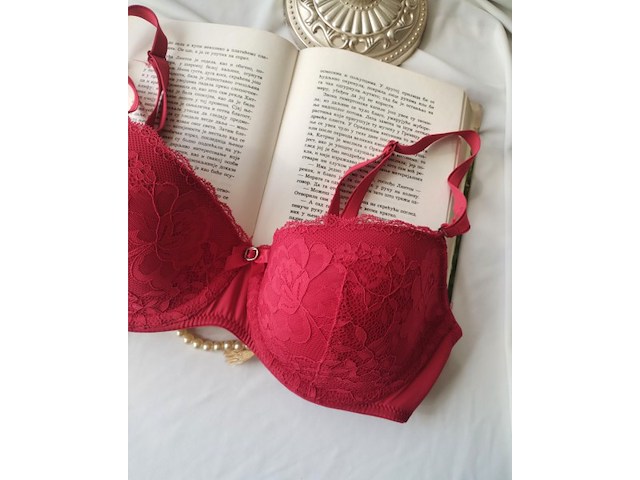 Hunkemöller čipkasti brushalter; 80B