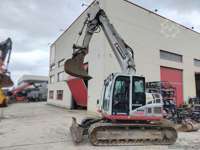 Guseničarski bager
Takeuchi TB2150R