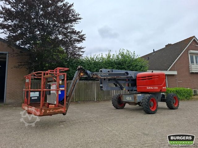 Artikulisan teleskopski bum lift
Skyjack SJ51 AJ