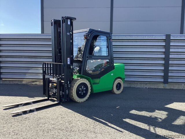 Električni viljuškar za 4 točka
Noblelift CPD38A T4800