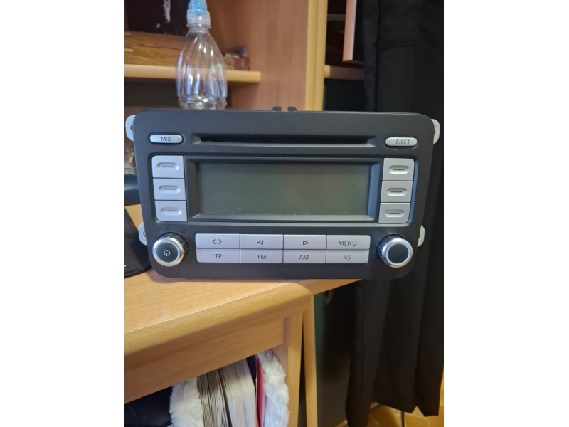Radio CD plejer - Golf 5 (POPUST)