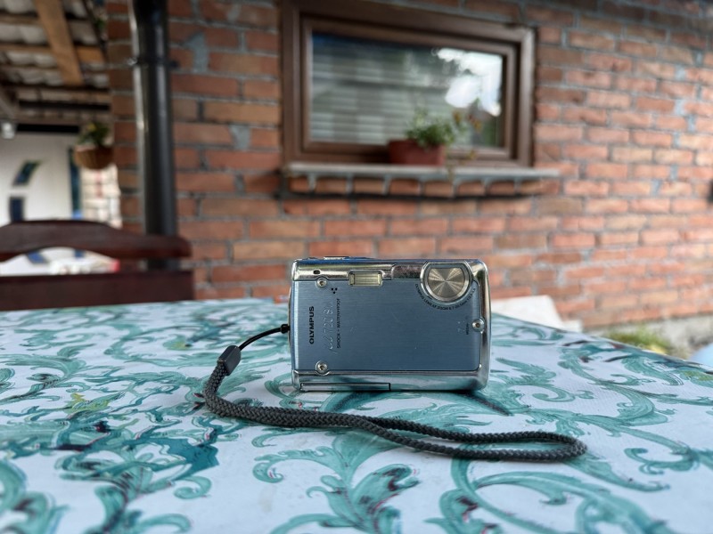 Olympus Mju 720 SW SHOCK+WATERPROOF Fotoaparat