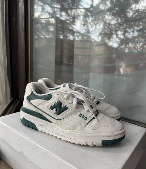 New Balance 550