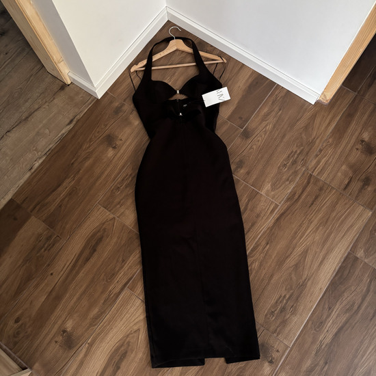 Zara prelepa viralna midi cutout haljina Novo