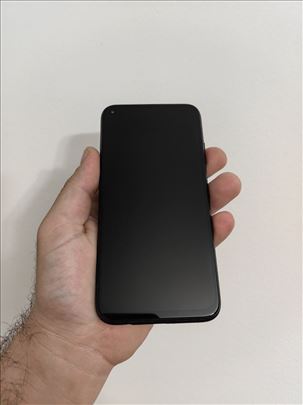 Huawei P40 lite crni