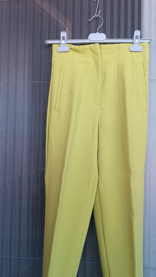 Zara pantalone visoki struk