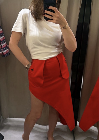 Jako hitno❤️ Zara nova asimetricna suknja