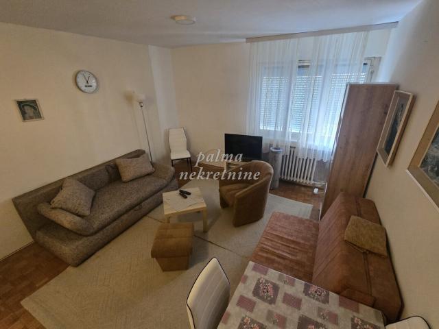 Izdavanje, Garsonjera, 25m2 , Centar