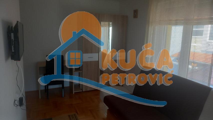 Izdaje se odličan apartman na Apelovcu, 20m2