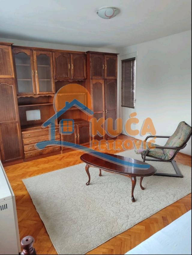 Izdaje se odličan dvosoban stan u Durlanu, 54m2