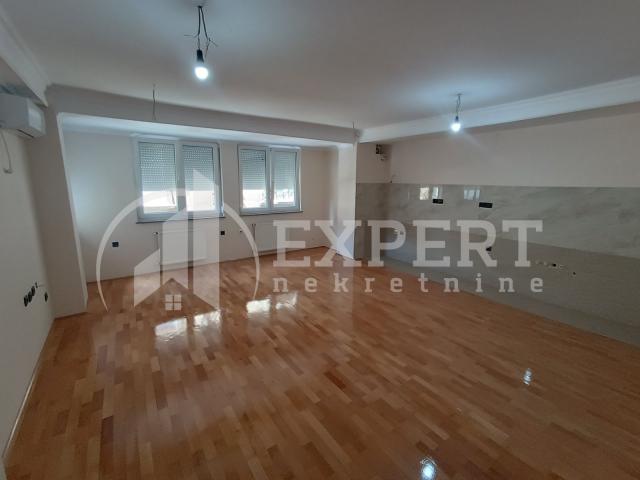 Lux stan u blizini Svetinikolske crkve, 2.5, 86 m2
