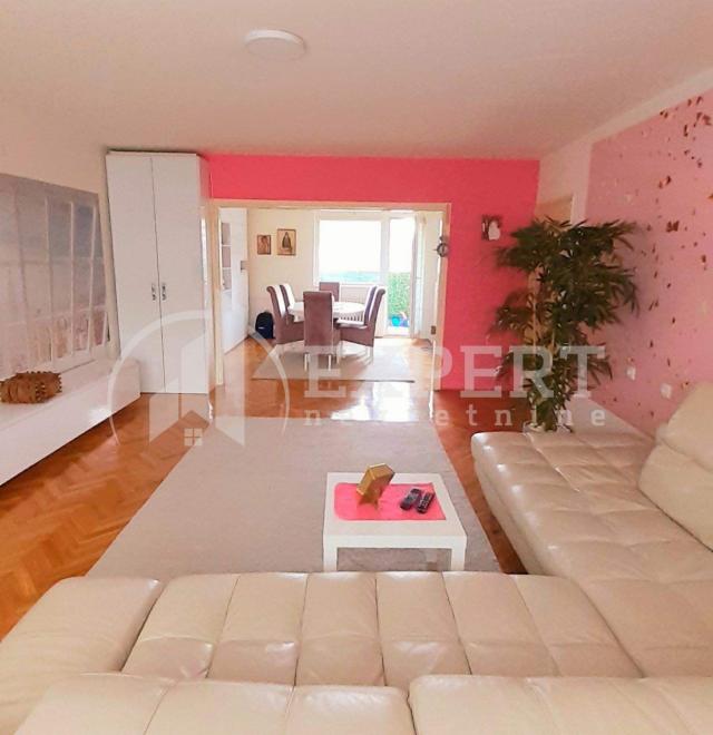 Prodaja, Stan, 115.00m2 , Centar