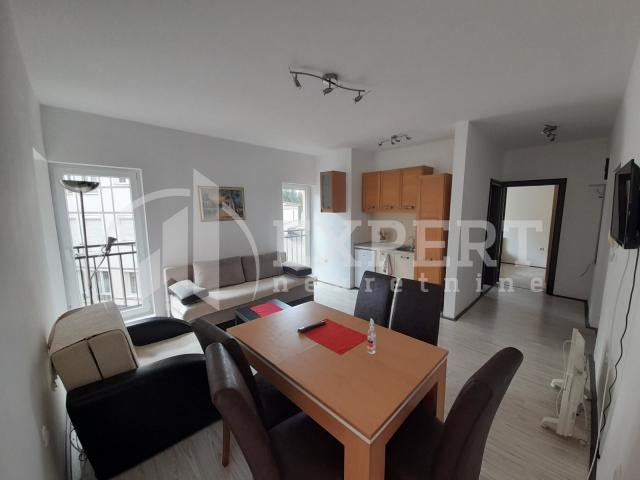 Lep, nov  stan, apartman  na  Kopaoniku,  prvi sprat,  32 m2,