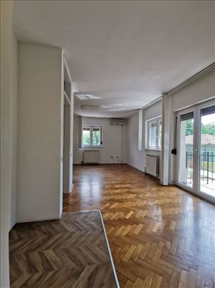 Autokomanda, Zvečanska 2.0, uknjižen