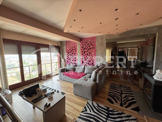 Izdaje se dvoiposoban stan u kući, 90m2