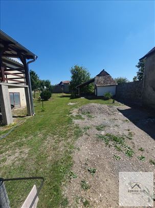 Vrdnik Banja, Imanje Na Lepoj Lokaciji 648m2, KuĆa