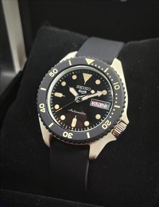 Seiko 5 sports SRPG79K1 muški sat