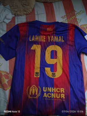 Dres lamine yamal veličina 152