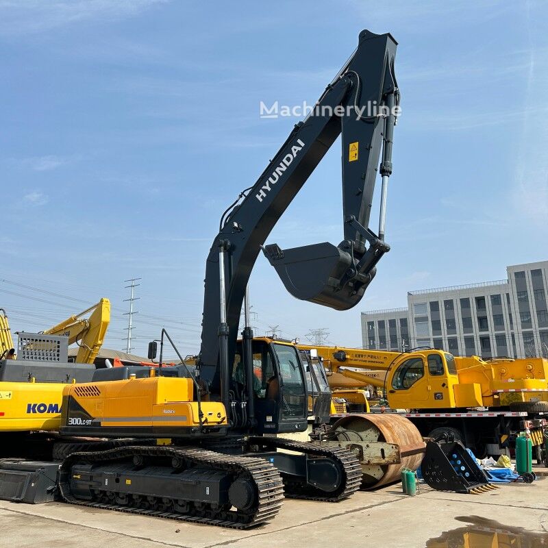 Novi Hyundai R300-9T bager guseničar