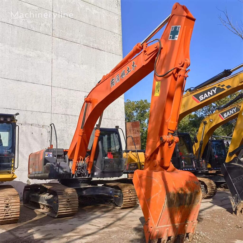 Hitachi ZX200 bager guseničar