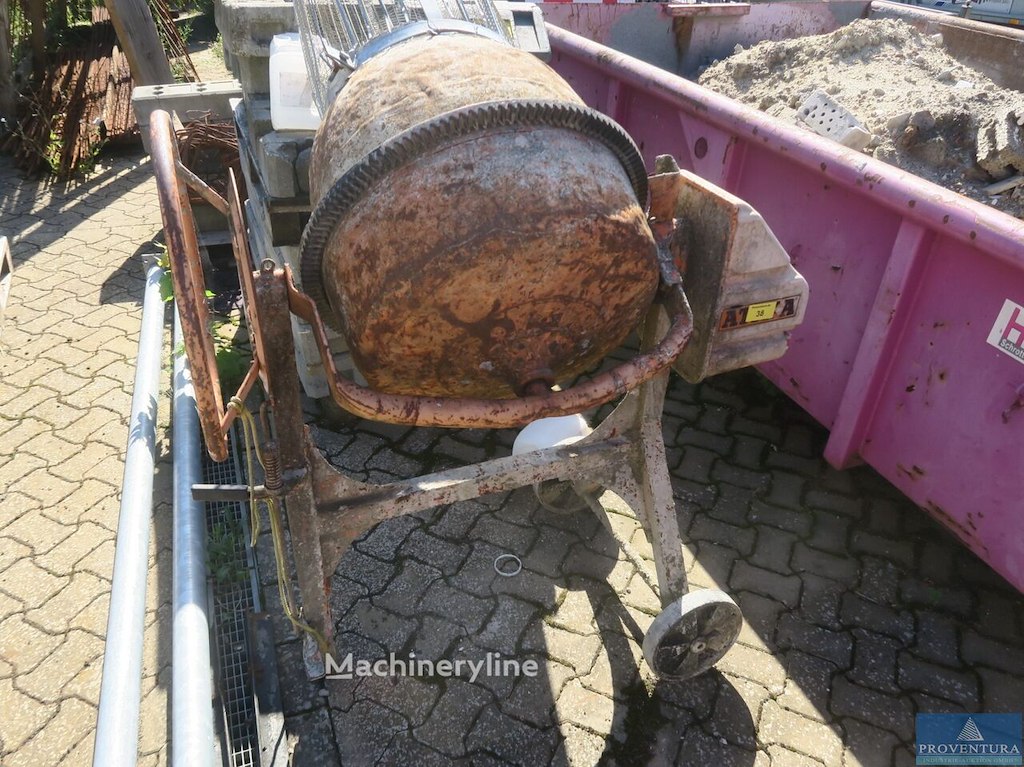 Prodaje se Atika Betonmischer ATIKA betonsku mešalicu na aukciji