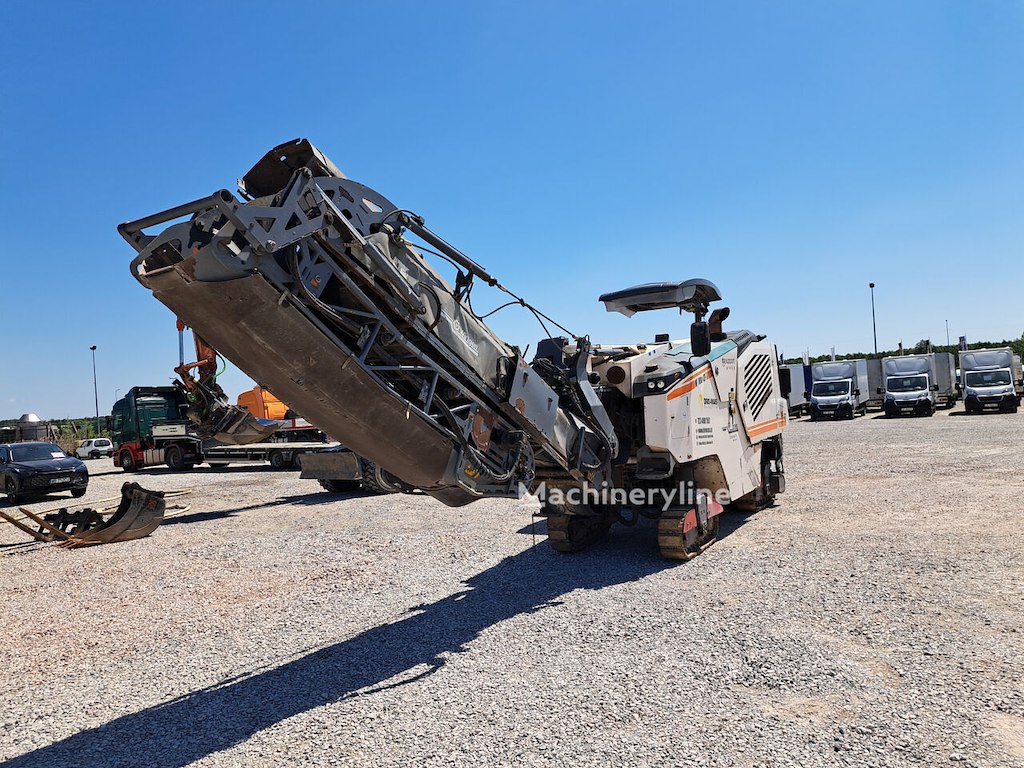 Wirtgen W100CFi glodalica za asfalt