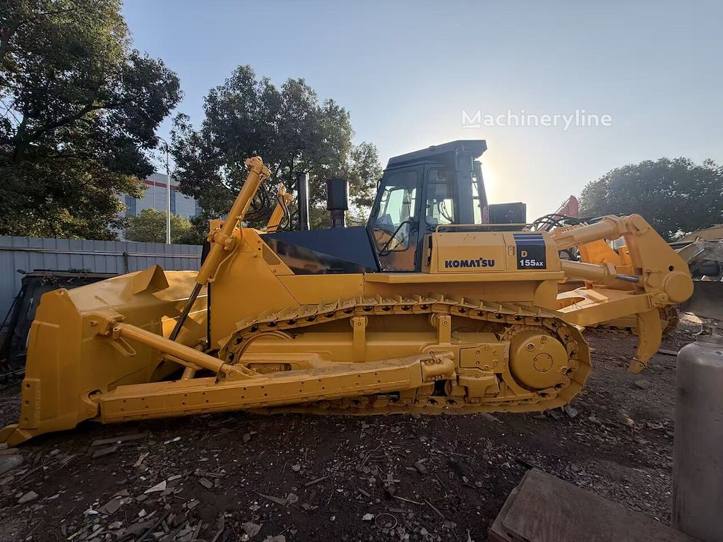 Novi Komatsu D155 buldožer