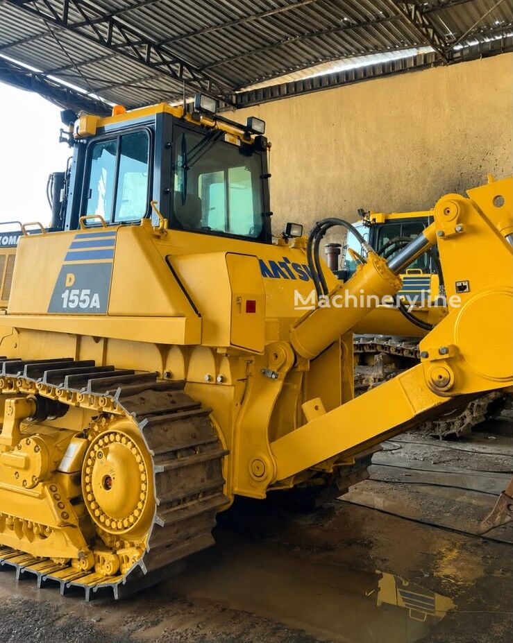 Novi Komatsu 2025 buldožer
